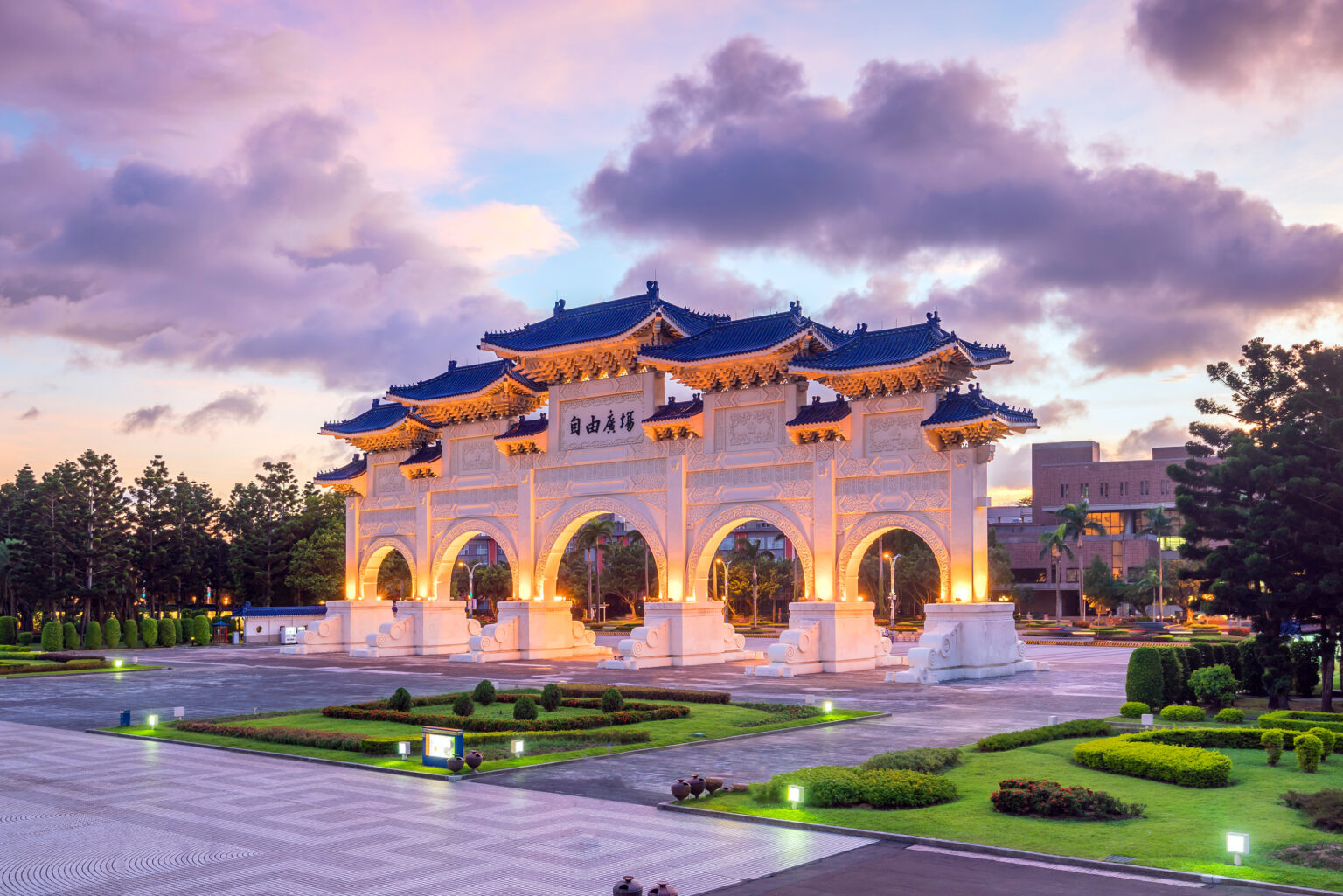 The Remarkable Legacy of Chiang Kai-shek in Taiwan - Justaiwantour