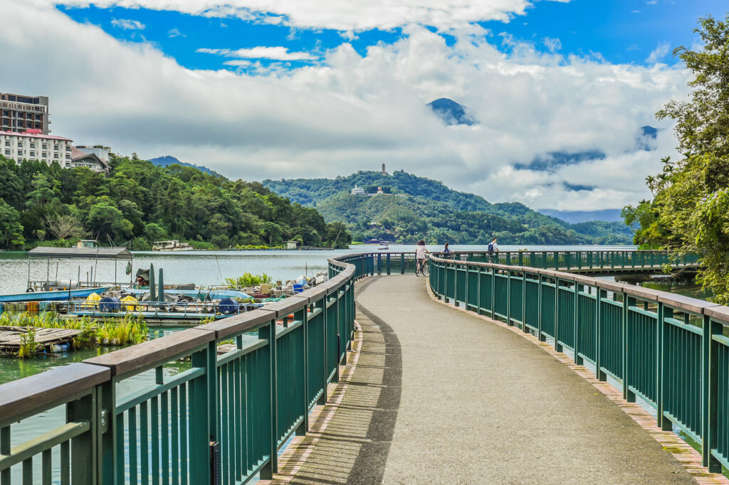 Explore Beautiful Sun Moon Lake Taiwan: A Seasonal Adventure Awaits